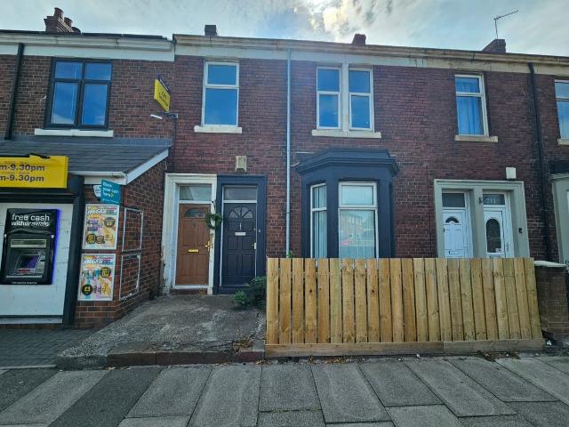 Victoria Road East, Hebburn, 1 NE31, 2 bed flat to rent, £625 pcm | PrimeLocation