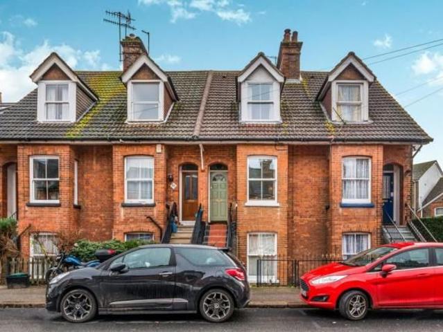 Victoria Road, Earlswood, Redhill RH1, 3 bed terraced house to rent, £2,200 pcm | PrimeLocation