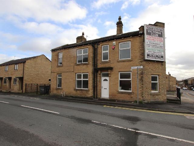 Victoria Road, Eccleshill BD2, 3 bed terraced house to rent, £900 pcm | PrimeLocation