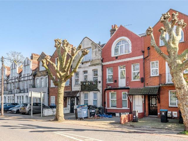 Victoria Road, Edmonton, London N18, Studio to rent, £995 pcm | PrimeLocation