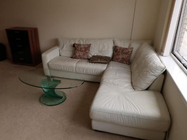 Victoria Road, Eglinton Toll *Studio Flat * | £775 Monthly