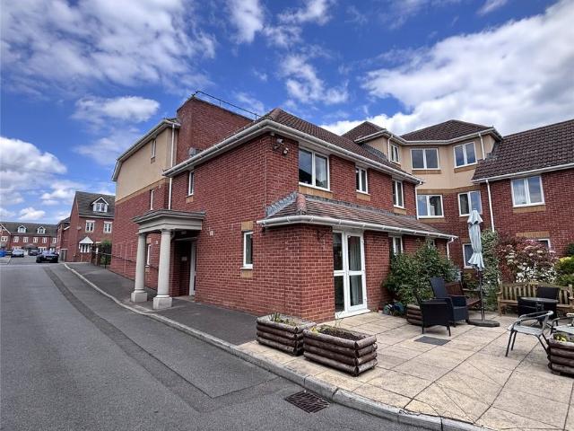 Victoria Road, Farnborough, Hampshire GU14, 1 bed flat to rent, £1,100 pcm | PrimeLocation