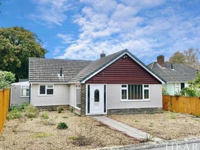 Victoria Road, Ferndown, 2 Bedroom Detached