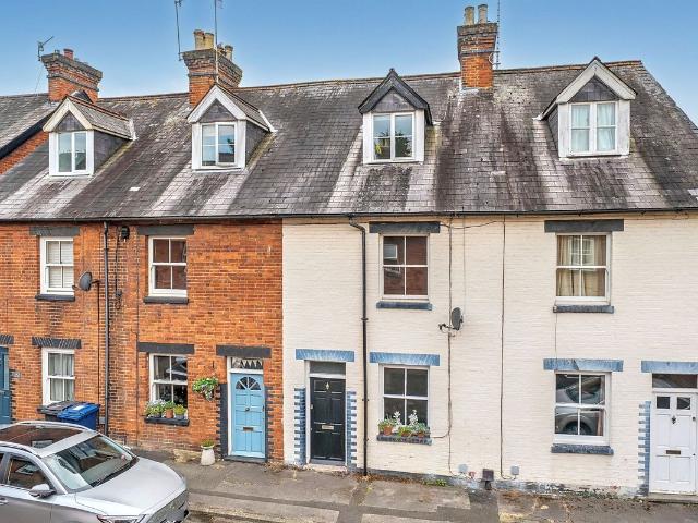 Victoria Road, Godalming GU7, 3 bed property to rent, £2,000 pcm | PrimeLocation