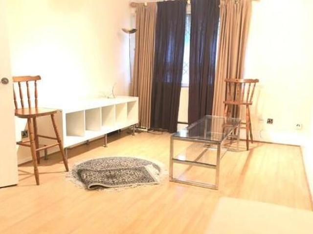 Victoria Road, Hendon, 1 Bedroom Flat