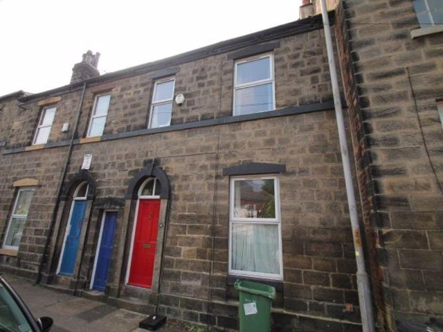 Victoria Road, Leeds 4 bed house to rent £2,219 pcm £512 pw