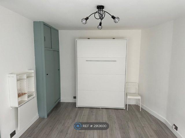 Victoria Road, London E4, Studio to rent, £1,250 pcm | PrimeLocation