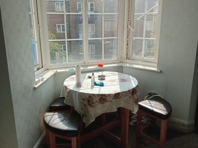 Victoria Road, London N9, Studio to rent, £1,300 pcm | PrimeLocation