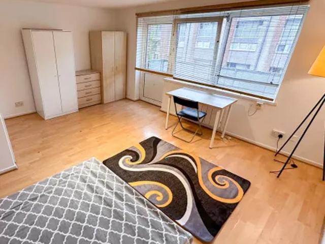 Victoria Road, London, NW4 2RP, United Kingdom | 1 bed house for rent #118044706 | Rentberry