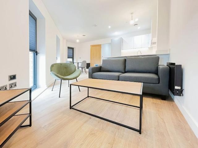 Victoria Road, Pyramid House TN23, 2 bed flat to rent, £1,350 pcm | PrimeLocation