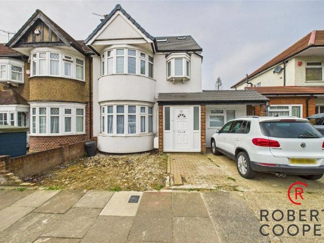 Victoria Road, Ruislip HA4, 3 bed flat to rent, £2,400 pcm | PrimeLocation
