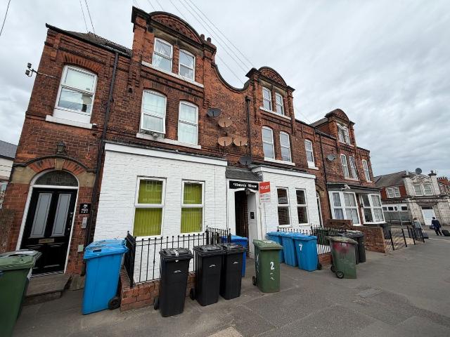 Victoria Road, Retford DN22, 2 bed flat to rent, £700 pcm | PrimeLocation