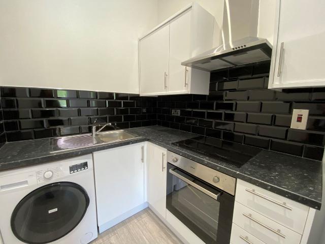 Victoria Road, Southampton SO19, 1 bed flat to rent, £825 pcm | PrimeLocation
