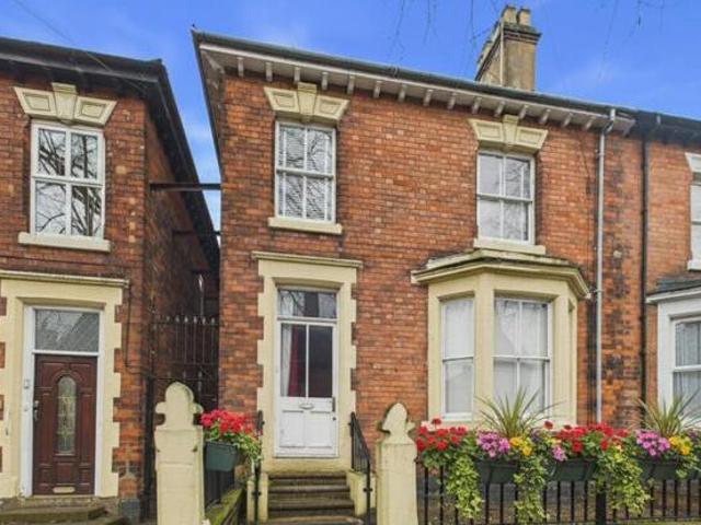Victoria Road, Tamworth, 4 Bedroom End