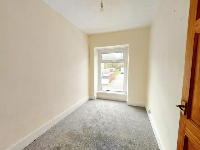 Victoria Road, Waunarlwydd, Swansea SA5 4TB