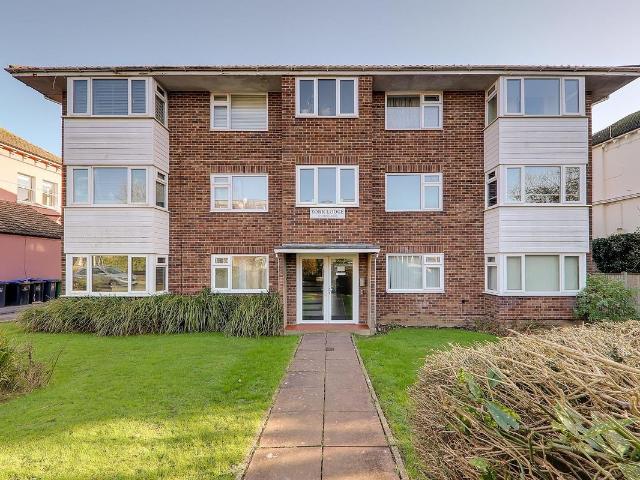 Victoria Road, Worthing BN11, 2 bed flat to rent, £1,300 pcm | PrimeLocation