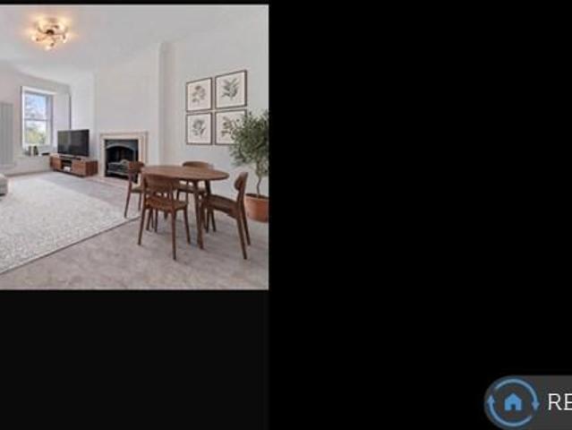 Victoria Square, Bristol, BS8 2 bed flat to rent £1,900 pcm £438 pw