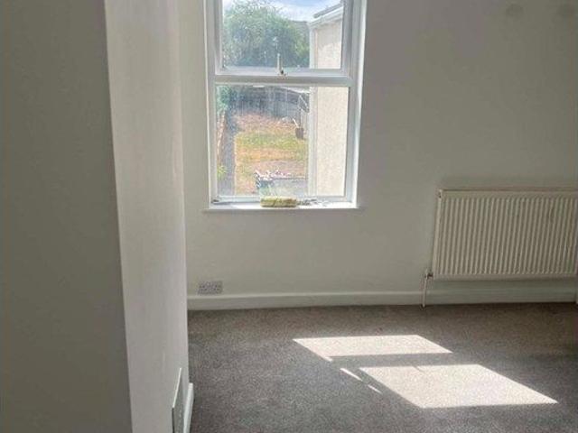 Victoria St, Peterborough PE2, 3 bed terraced house to rent, £1,200 pcm | PrimeLocation