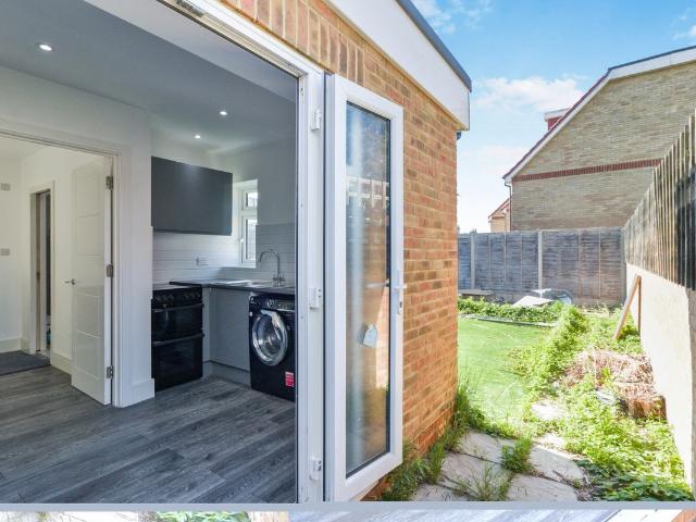 Victoria Street, Belvedere DA17, Studio to rent, £1,200 pcm | PrimeLocation