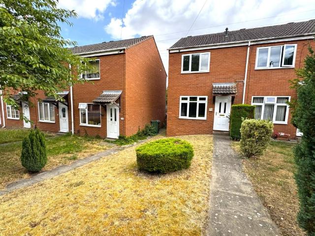 Victoria Street, Brimington, Chesterfield S43, 2 bed town house to rent, £825 pcm | PrimeLocation