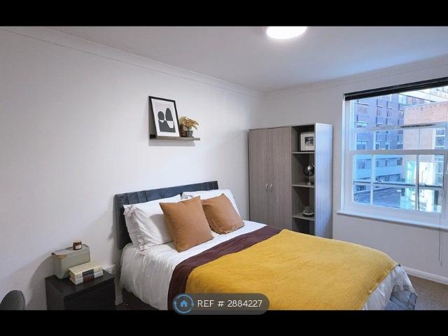 Victoria Street, Bristol BS1, 2 bed flat to rent, £2,000 pcm | PrimeLocation