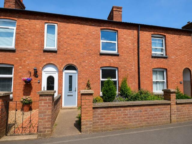 Victoria Street, Earls Barton NN6, 2 bed terraced house to rent, £1,050 pcm | PrimeLocation