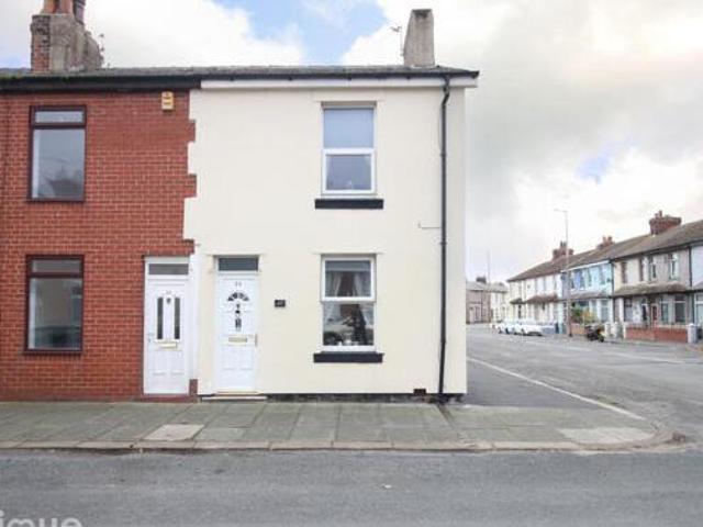 Victoria Street, Fleetwood, 2 Bedroom End