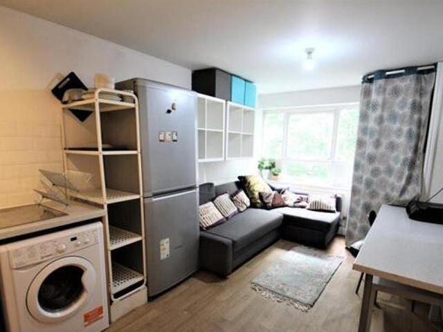 Victoria Street, Hyde Park, 4 Bedroom Apartment
