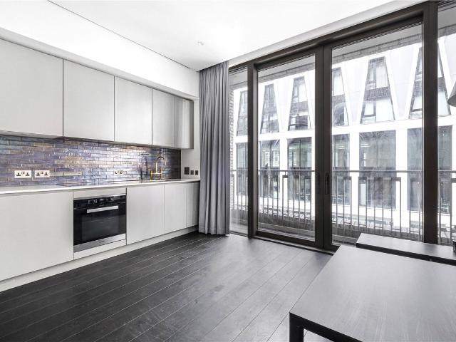 Victoria Street, London SW1H, 1 bed flat to rent, £3,450 pcm | PrimeLocation