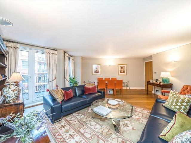 Victoria Street, London SW1H 2 bed flat to rent £4,000 pcm £923 pw