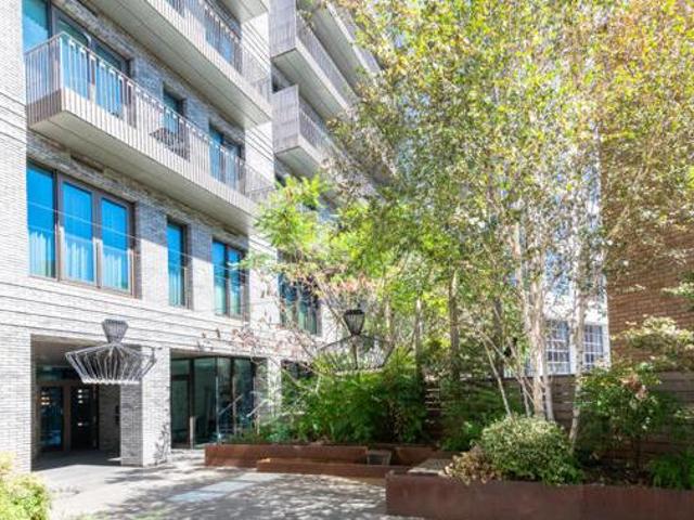 Victoria Street, Westminster, Studio Flat For