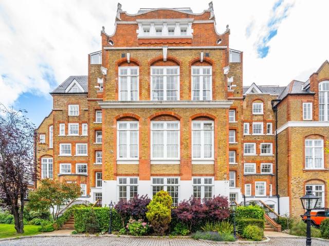 Victorian Heights, Diamond Conservation Area, London SW8, 1 bed flat to rent, £2,701 pcm | PrimeLocation