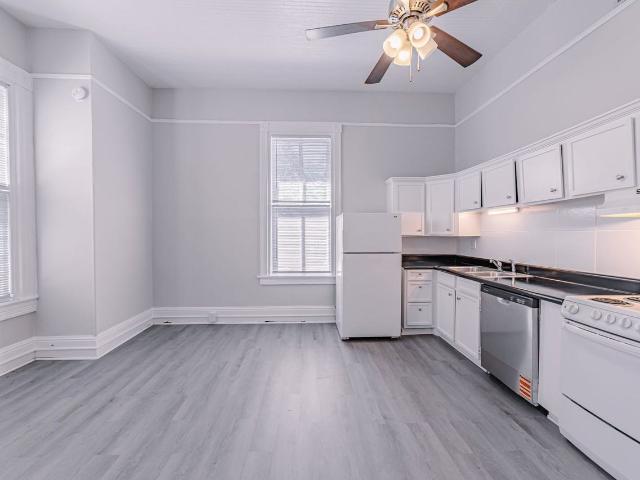 Victorian Village Apartments 1 Bedroom Apartment for Rent at 39 Trammell St Sw, Marietta, GA 30064