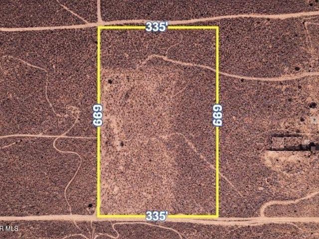 Vic 37th Stw Ave Unit L8, Lancaster, CA 93534
