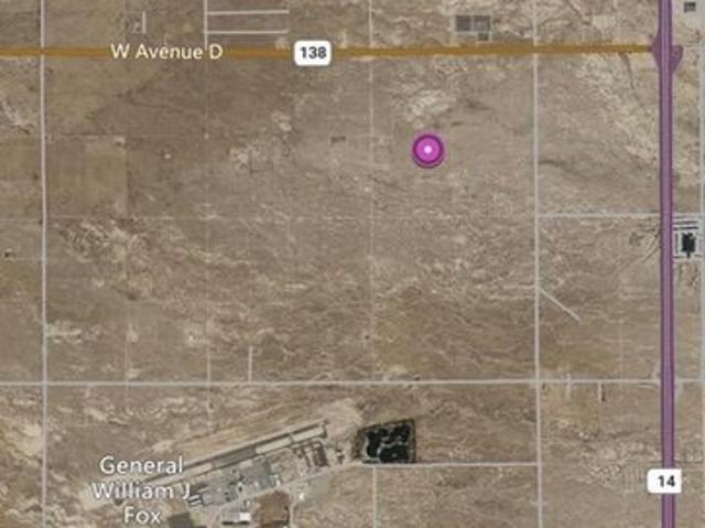 Vic Ave, Lancaster, CA 93536