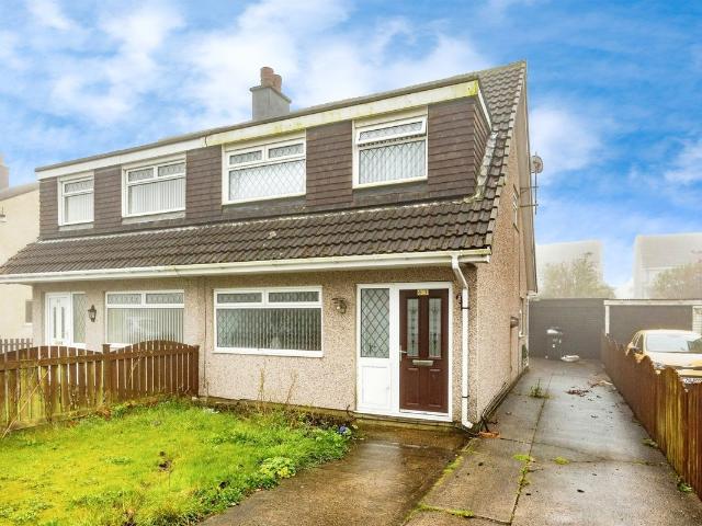 Vicar Park Drive, Halifax HX2, 3 bed semi detached house to rent, £1,200 pcm | PrimeLocation