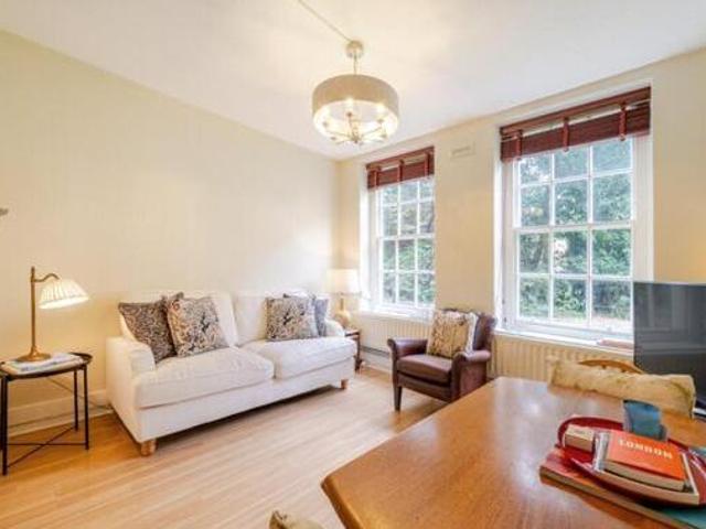 Vicarage Crescent, London, 1 Bedroom Flat
