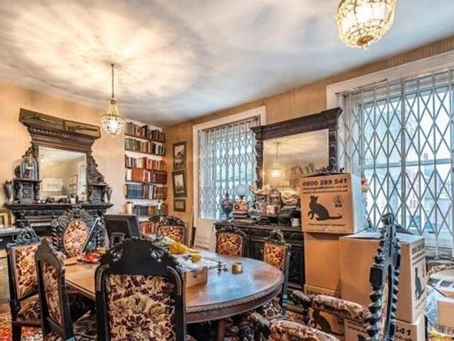 Vicarage Gardens, London, 5 Bedroom House
