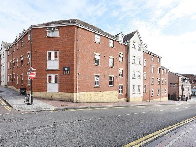 Vicarage Hill, Wrexham LL13, 1 bed flat to rent, £689 pcm | PrimeLocation