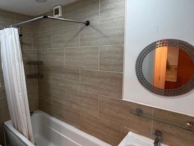 Vicarage Road, Swansea SA6, 2 bed flat to rent, £800 pcm | PrimeLocation
