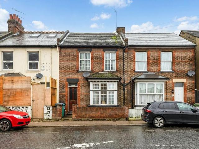 Vicarage Road, Watford WD18 Flat to rent £650 pcm £150 pw