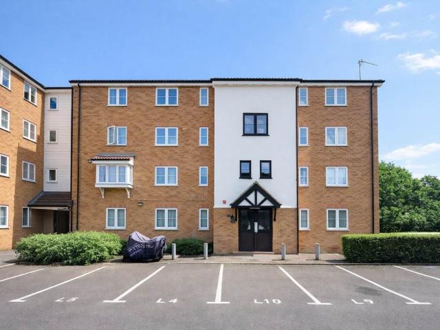 Vicars Bridge Close, Laurel Court, Wembley HA0, Studio to rent, £1,300 pcm | PrimeLocation