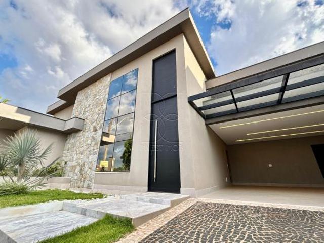 Vicente Pires | Rua 5 | Casa reformada | Acabamento impecável