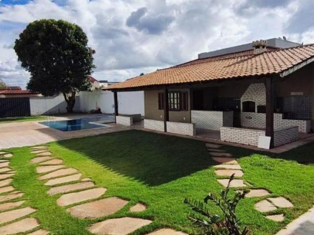 VICENTE PIRES 3 QUARTO C/ 1 SUÍTE, 4 BANHEIROS,ÁREA ÚTIL DE 350M², CONDOMÍNIO FECHADO