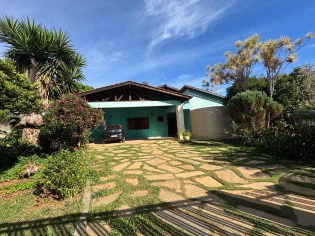 VICENTE PIRES 4 QUARTO C/ 3 SUÍTES, 4 BANHEIROS, LOTE COM 800M², EM CONDOMÍNIO