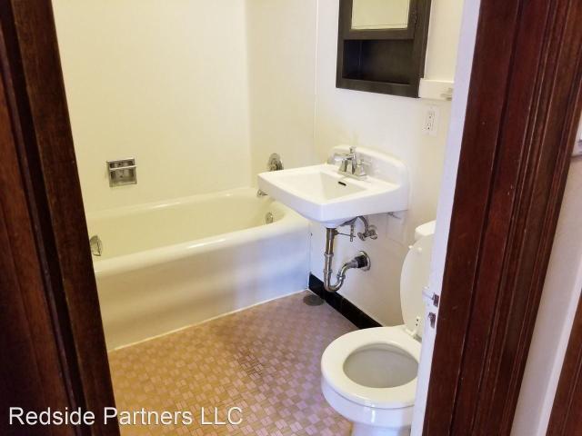 Viceroy Apartments Studio Apartment for Rent at 505 Boylston Ave E, Seattle, WA 98102 Broadway