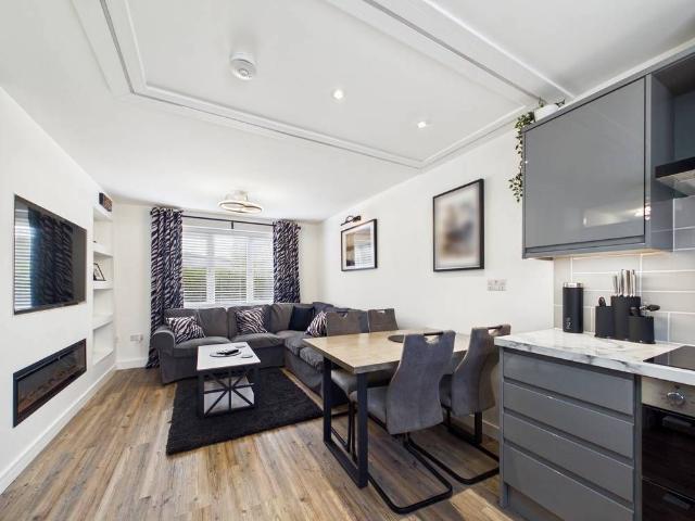 Viceroy Close, Colchester, Essex, CO2 8BQ