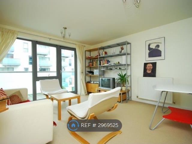 Vickery's Wharf, London E14, 1 bed flat to rent, £1,890 pcm | PrimeLocation