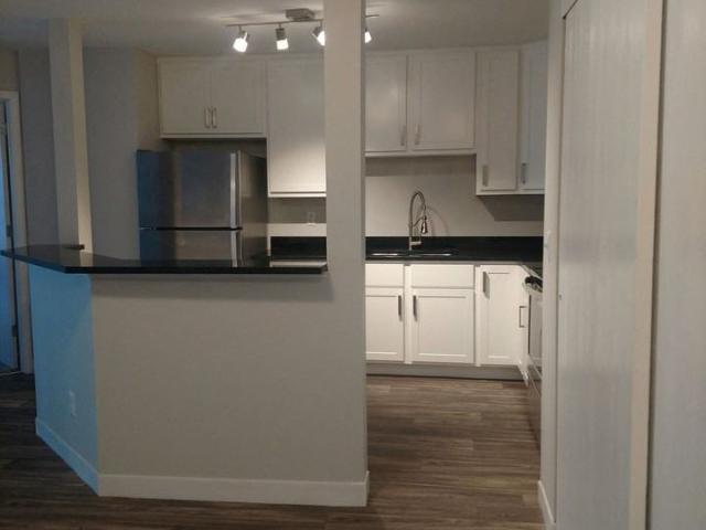 Vicksburg Village 1 Bedroom Apartment for Rent at 15730 Rockford Rd, Plymouth, MN 55446 Plymouth Wayzata