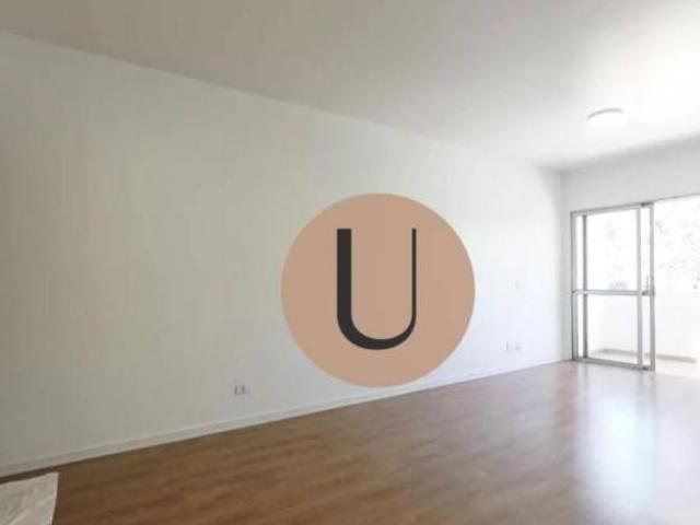 Vida Urbana com Estilo: 102m² em Frente ao Metrô na Vila Mariana